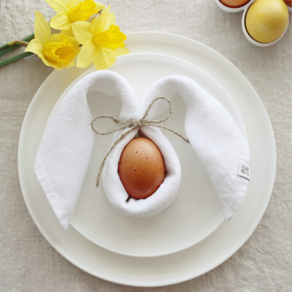 The Art of Linen Napkin Folding: Elevate Your Table Setting - LinenCult